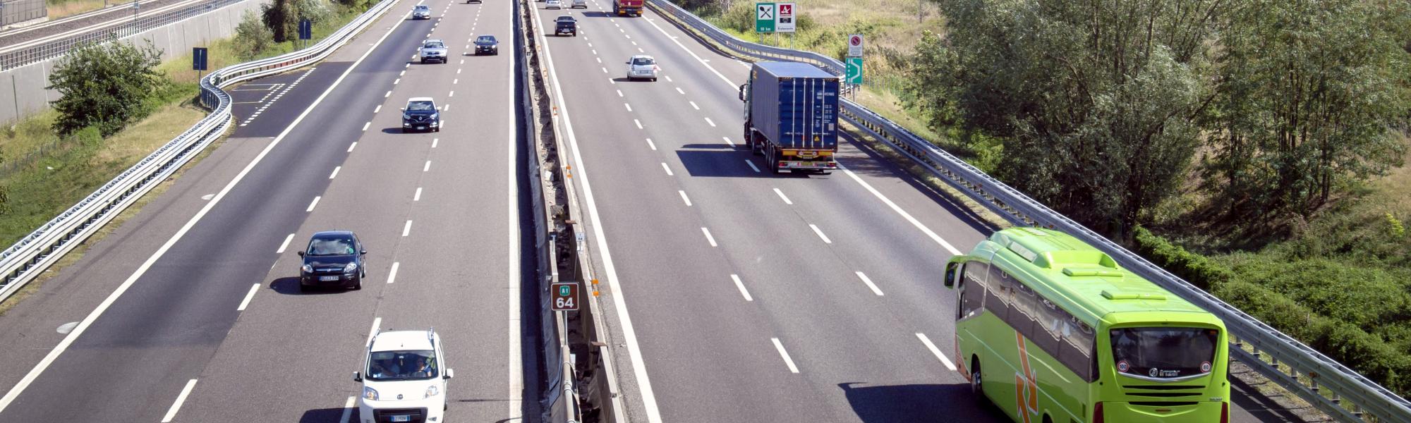 Decarbonising EU road transport: Solutions for 2030 and beyond | IRU | World Road Transport ...
